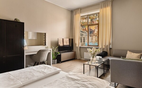 Fløyen Suites - Private Rooms I Location - Bergen, Norway