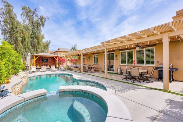 Gazebo + Putting Green: Serene Indio Getaway - Joshua Tree National Park