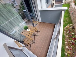 Apartamento, 2 quartos | Varanda