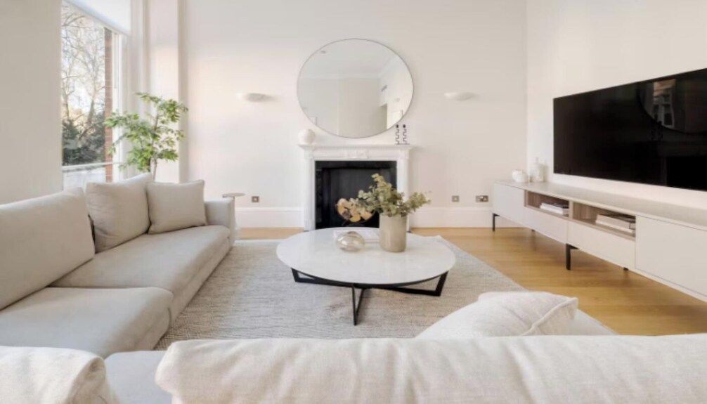 Elegant 3-bedroom Luxury Retreat In Prestigious Cadogan Square - Chelsea