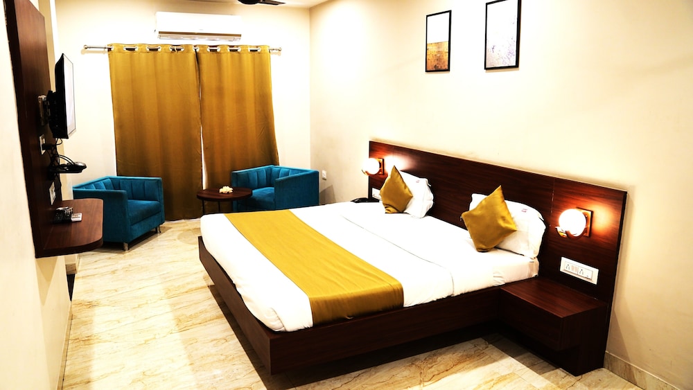 Hotel Urban House - Bhopal