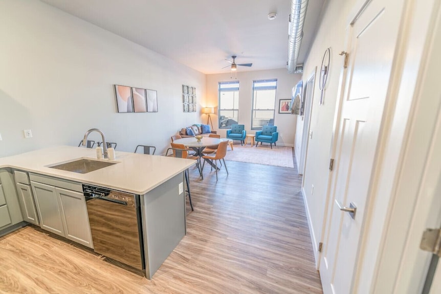 1br Apartment/downtown/uwec/hospital/clinic - Altoona, WI