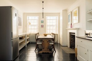 CHELSEA ON THE THAMES Reviews, Deals & Photos 2026 - Expedia