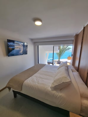 Suite Superior, vista para o mar | 1 quarto, Wi-fi grátis 