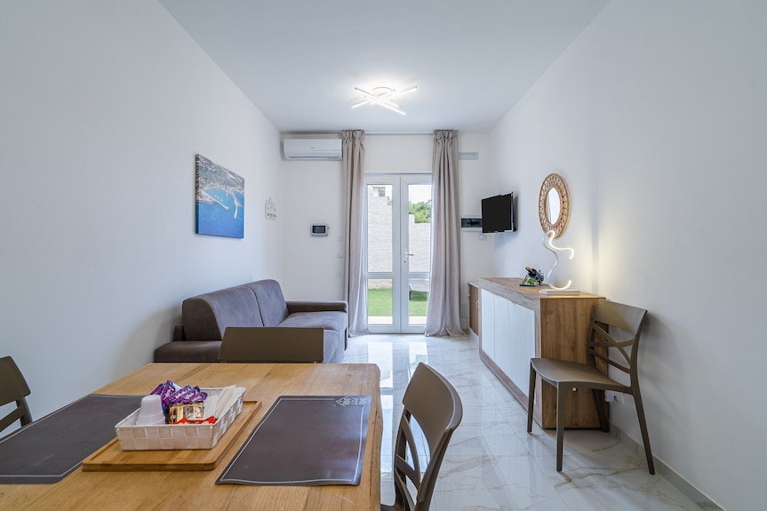 Apartment 'Marzamemi 2 With Private Garden', Wi-fi And Air Conditioning - San Lorenzo
