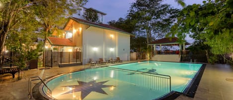 Piscina exterior