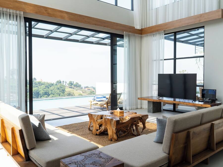 Villa Deluxe, vista para a montanha | Sala | TV de ecrã plano