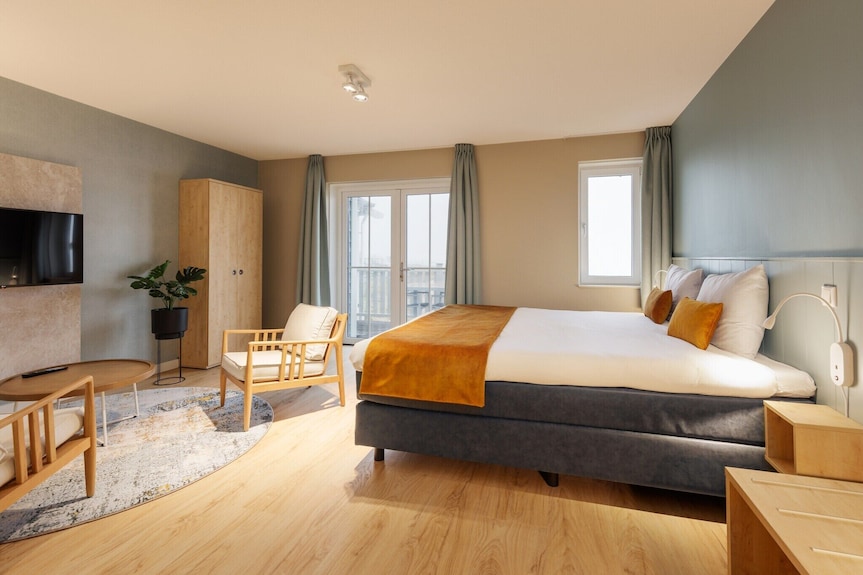 Hotelkamer In Hellevoetsluis Aan Het Strand - Hellevoetsluis