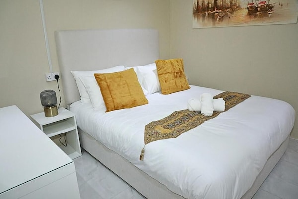 Luxury Premium Desert Camp Deluxe Room - Dubai