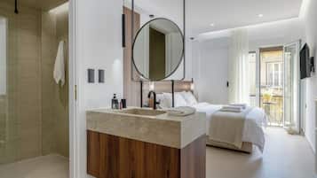 Apartamento superluxo, 2 quartos, para não fumantes, vista para a cidade | 2 quartos, quartos à prova de som, Wi-Fi de cortesia