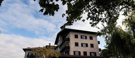 Fachada da propriedade