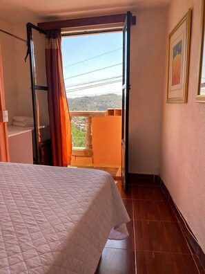 Quarto Quádruplo Familiar, Vista para a cidade | Wi-fi grátis 