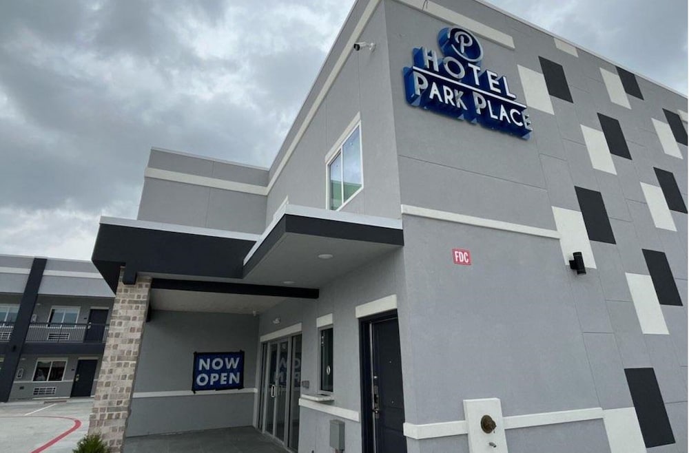 Hotel Park Place - Fresno, TX