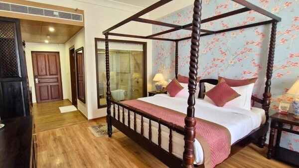 Hotel Raj Vilas The Palace - Orchha