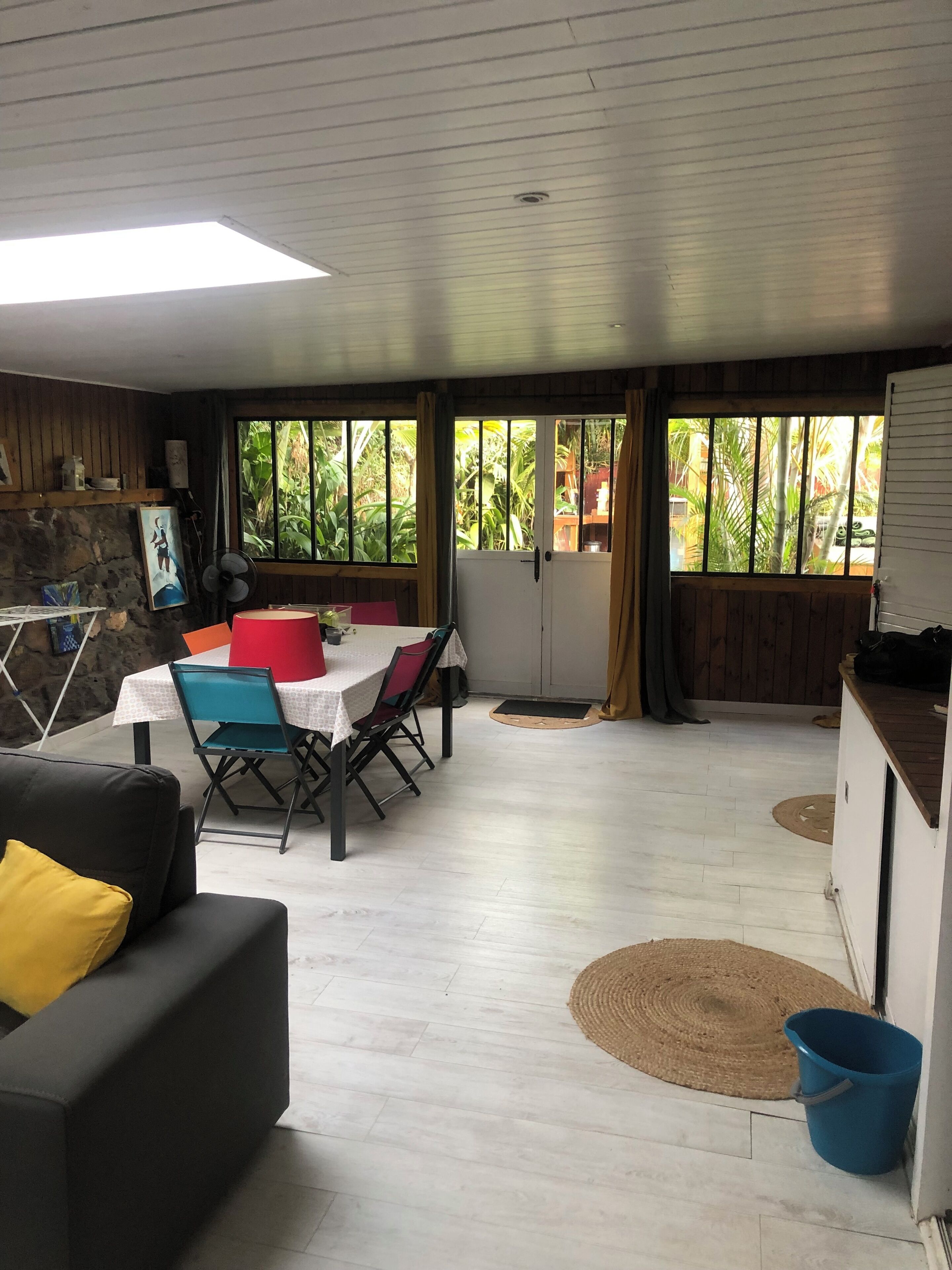 Maison  Agreable Pour Une Famille Et Amis Avec Spa Et Jacuzzi Près Du Golf - Saint-Gilles les Bains