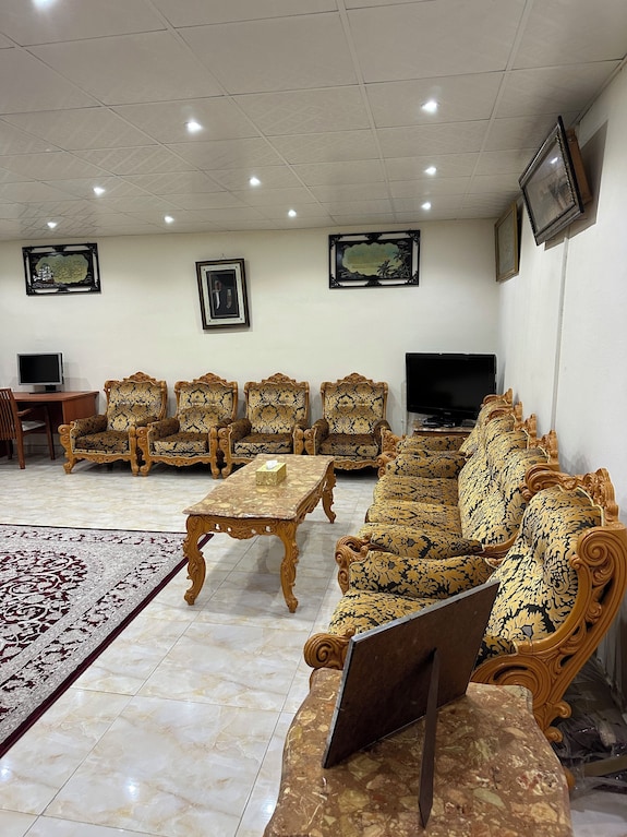 Charming 1-bedroom Villa With Ac, Wifi In Lovely Sharjah - Dubaï