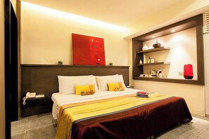 Tranquility Garden Room | Cortinas blackout, ferros/tábuas de passar roupa, Wi-Fi de cortesia