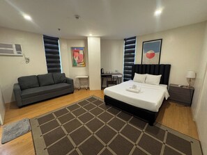 Quarto Deluxe | Secretária, Wi-fi grátis, roupa de cama fornecida