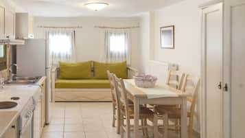 Vila, para fumantes | 9 quartos, quartos à prova de som