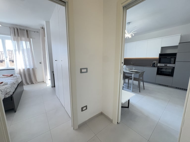 En El Centro Histórico, Con Vistas A Las Torres - Alba, CN