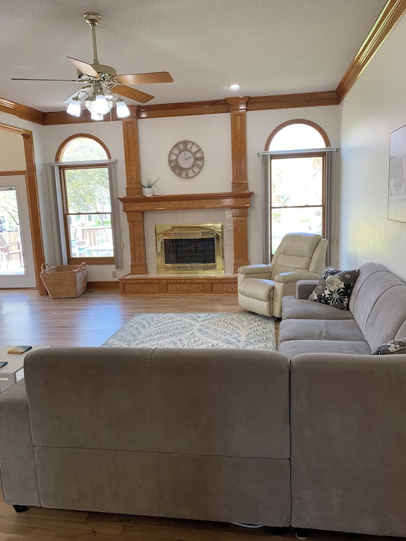 Peaceful 3-bedroom Accessible Ranch Home With Ac, Wifi In Eastside Olathe. - Frisco Lake