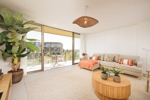 Televisor LCD de 43 polegadas com canais por cabo 