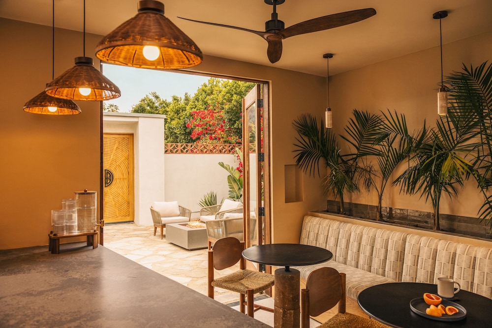 Terra Palm Springs - Idyllwild-Pine Cove, CA