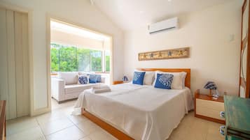 Casa Deluxe, 4 quartos, ar condicionado | 4 quartos, com decoração personalizada, com mobília individualizada