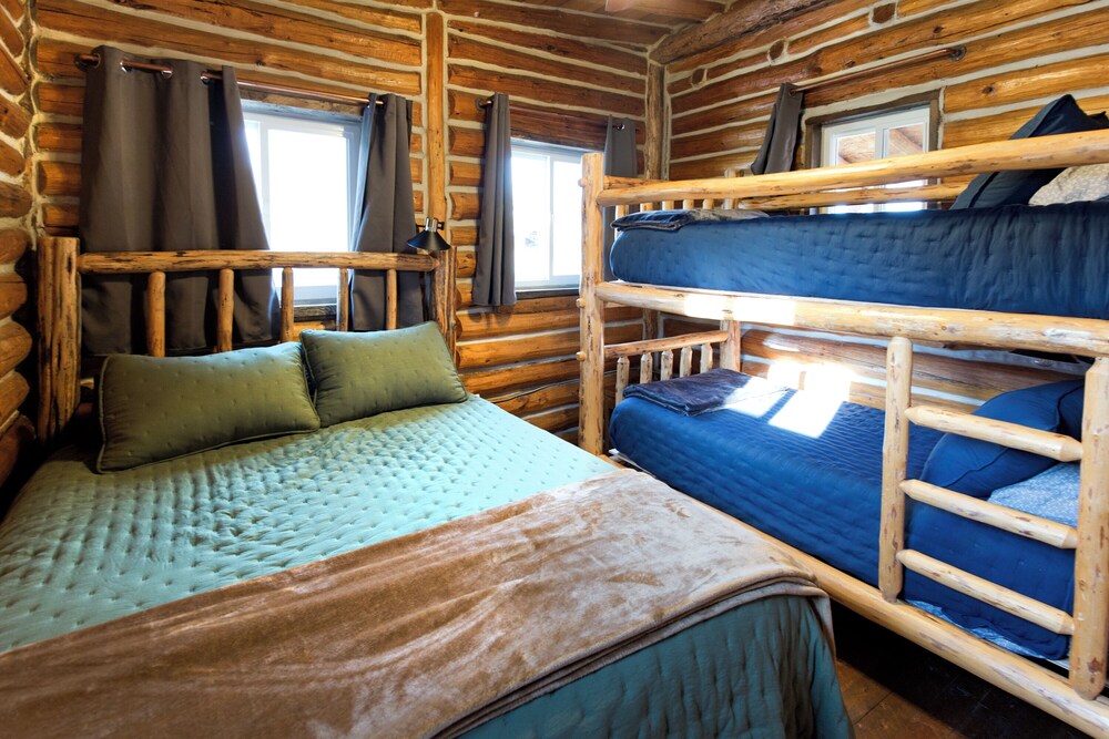 The Sasquatch Sanctuary- “Montana’s Most Creative Vacation Retreat” - Philipsburg | Vrbo