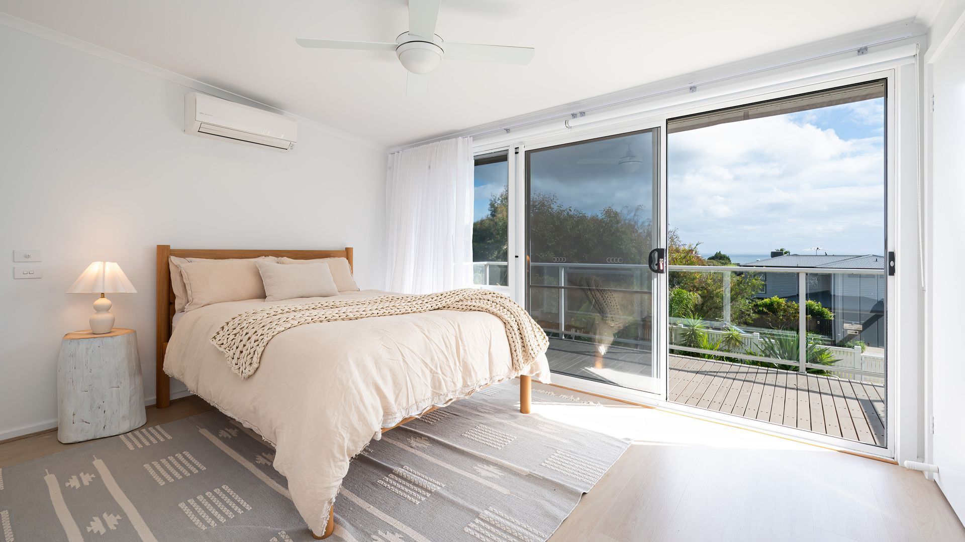 Kaya Beach House |  Family Villa With Water Views - Mornington