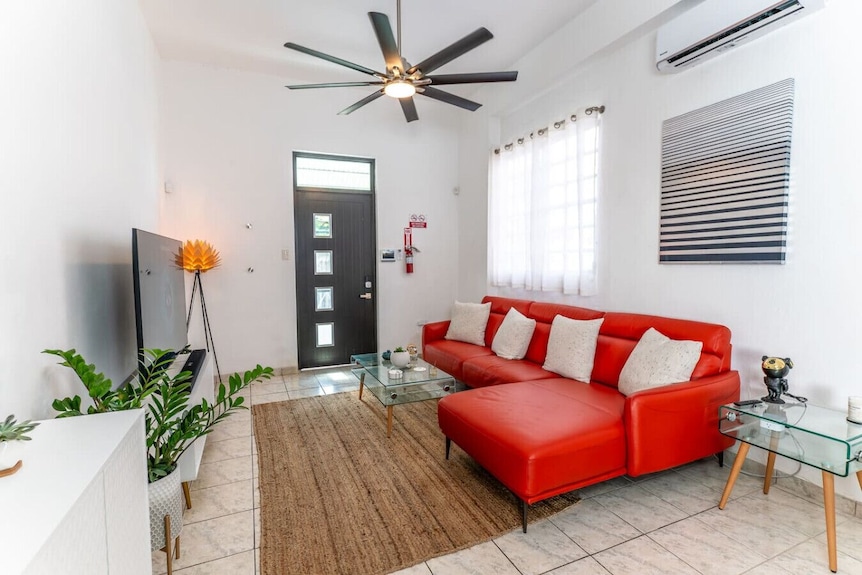 Modern Beach House Downtown. Unit #2 - Rincón