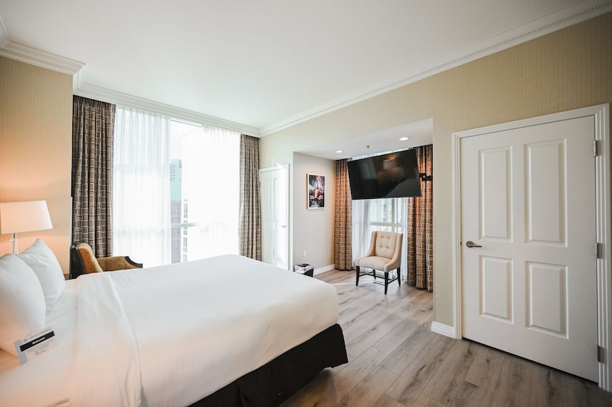 Svs: Remodeled 1bd/2ba | Strip View Balcony | Penthouse Floor | Mgm - SeaQuest Las Vegas, Las Vegas