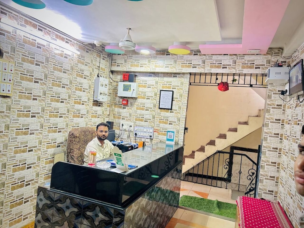 Hotel Ashadeep - Ahmedabad