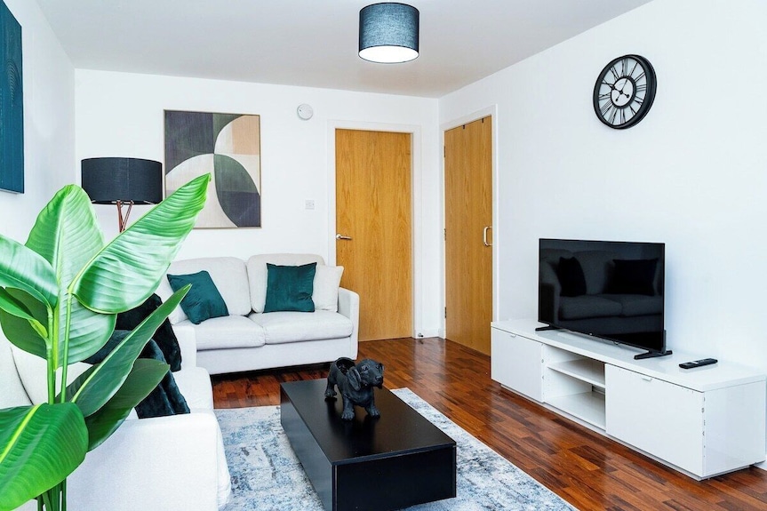 115 Gracemount Drive · Luxury 3-bed Townhouse | Free Parking | Central - Edinburgh