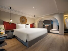 Dúplex Signature (du LAC Duplex Suite) | Minibar, cofre no quarto, secretária, cortinas/cortinados opacos 