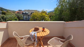 Quarto Triplo Júnior, vista para a montanha | Wi-fi grátis