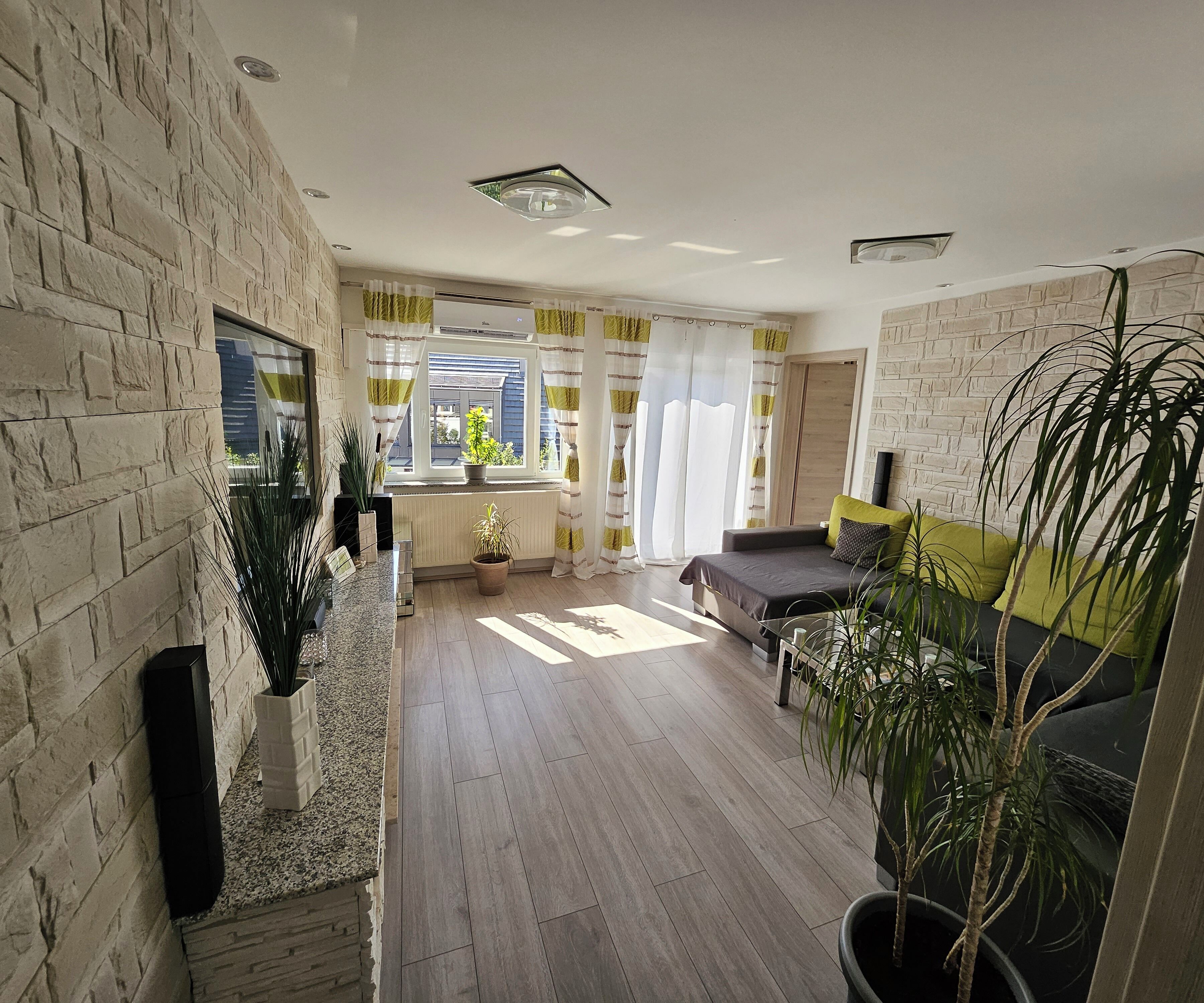 Sunny Room 2 With Own Living Room, Bathroom, Terrace - Dinkelsbühl