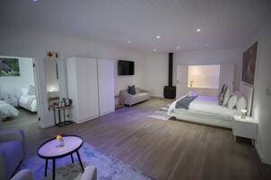 Quarto Quádruplo Familiar, não fumadores | Roupa de alta qualidade, camas de colchão Select Comfort 