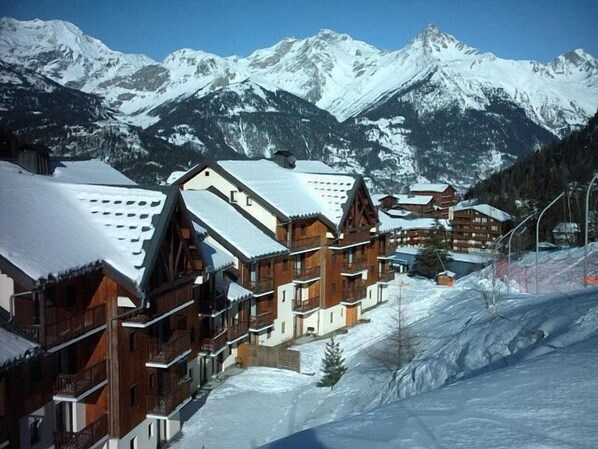 Ski-in/ski-out & foot of the slopes, terrace, tv, ski locker, 56m² ...