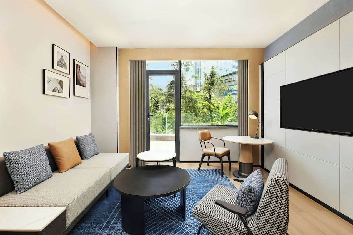 Quarto, 1 cama King, terraço, vista para o jardim