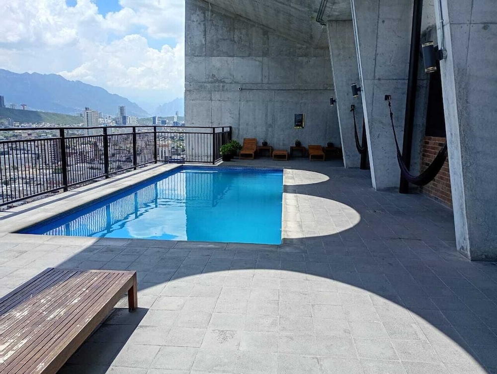 Furnished & Equipment Apt With Beautiful Views In Mty Downtown - Monterrey