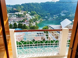 Vista para o lago