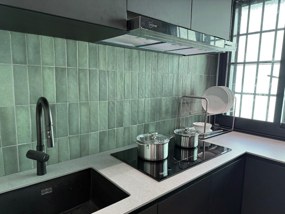 Social On Outram - Bukit Merah