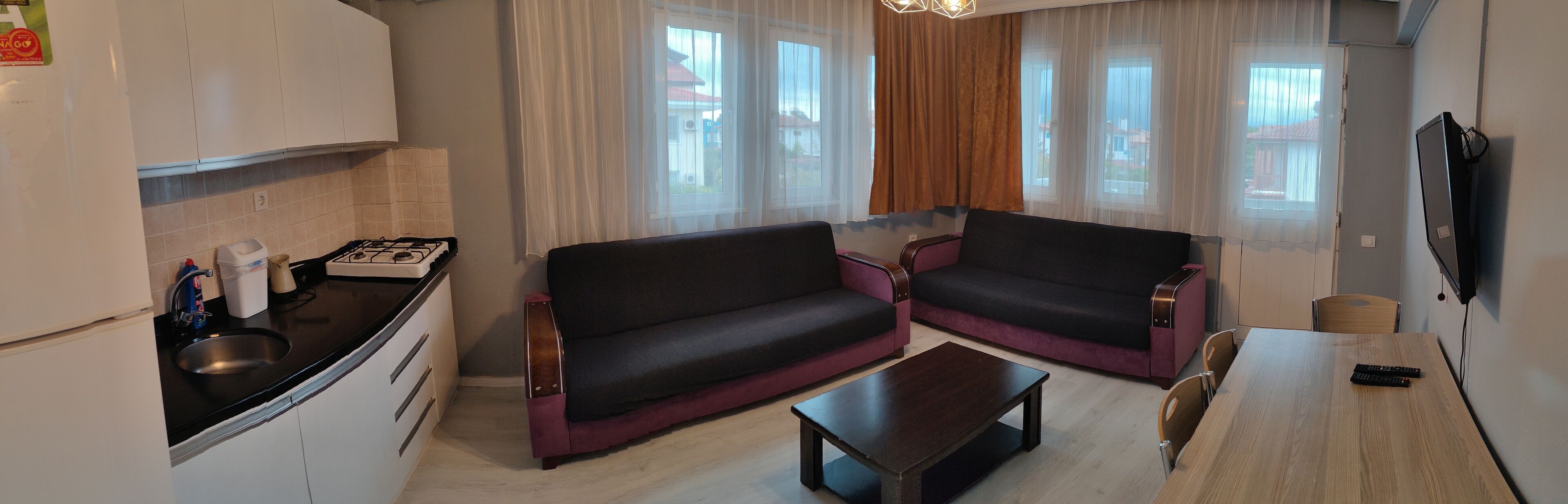 Quarto Quádruplo Básico, varanda, vista para a piscina | Roupa hipoalergénica, com decoração personalizada 