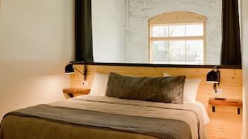 Quarto Individual, não fumadores, kitchenette | Secretária, secretária adequada para computadores portáteis