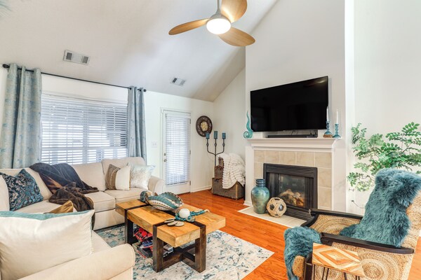 2 Mi To Shelby Farms: Charming Family Home W/ Yard - Adventure River, Memphis