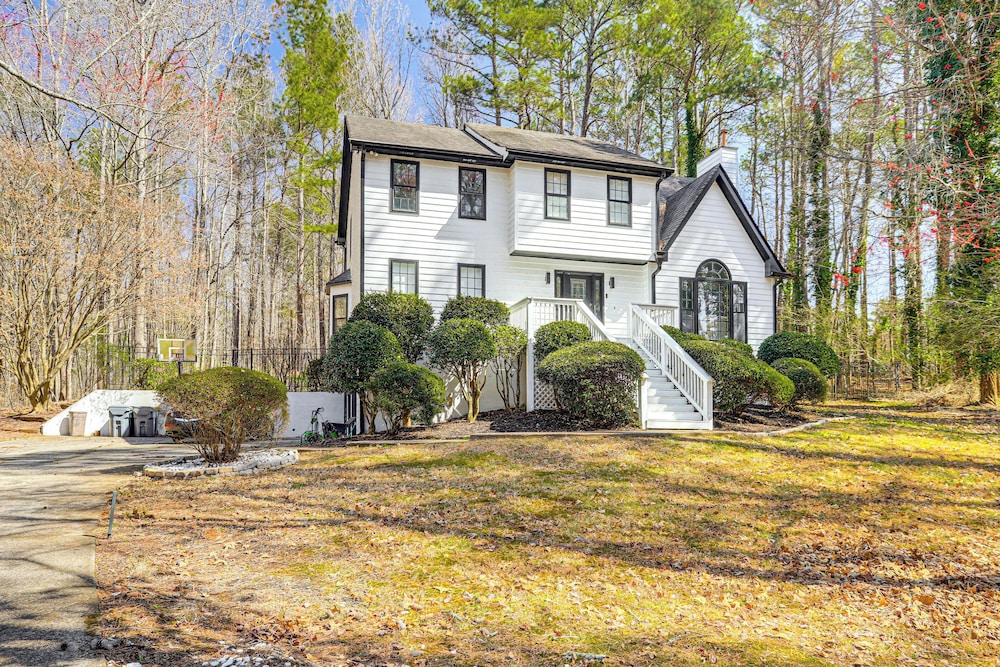 Private Pool & Hot Tub: Family Gem In Alpharetta - Cumming, GA