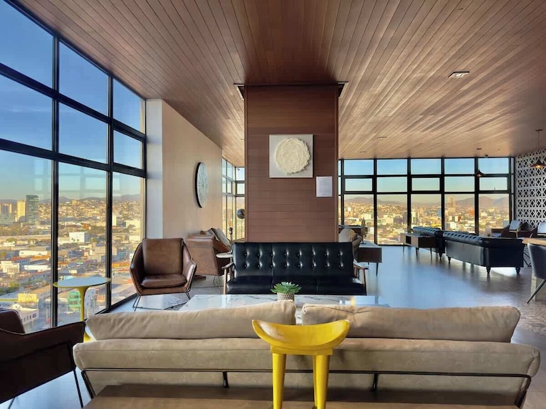 Downtown Tj Ave Revolucion 1br Suite 10th Floor - Tijuana