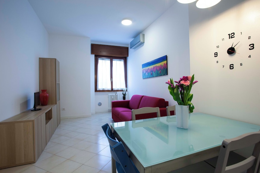 Rota 64 Guest House - Monza Two-room Apartment For Comfortable And Well-connected Stay. - モンツァ