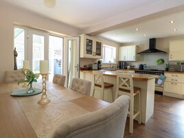 Lava-louças, talheres/pratos/utensílios de cozinha